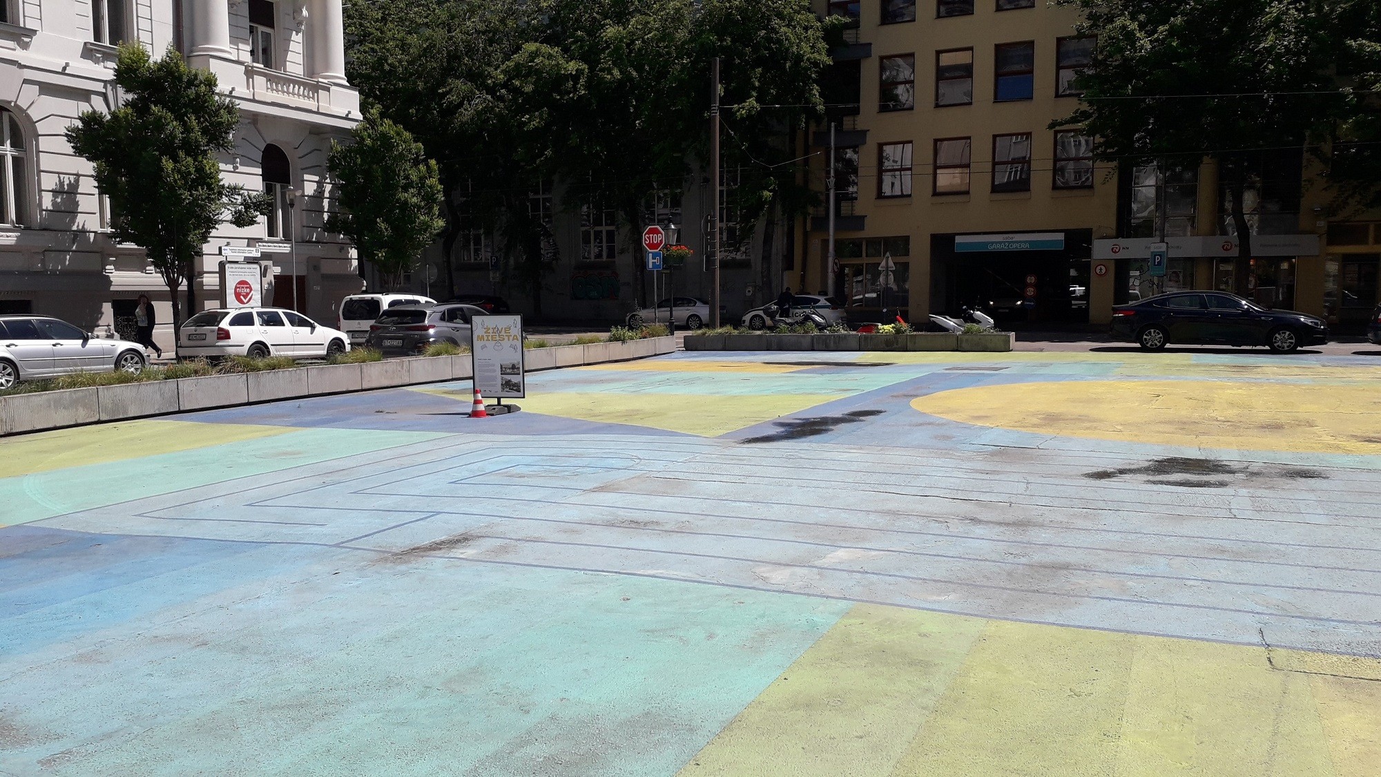 Z Komenského námestia je opäť prázdna asfaltová plocha: Začína sa veľká ...