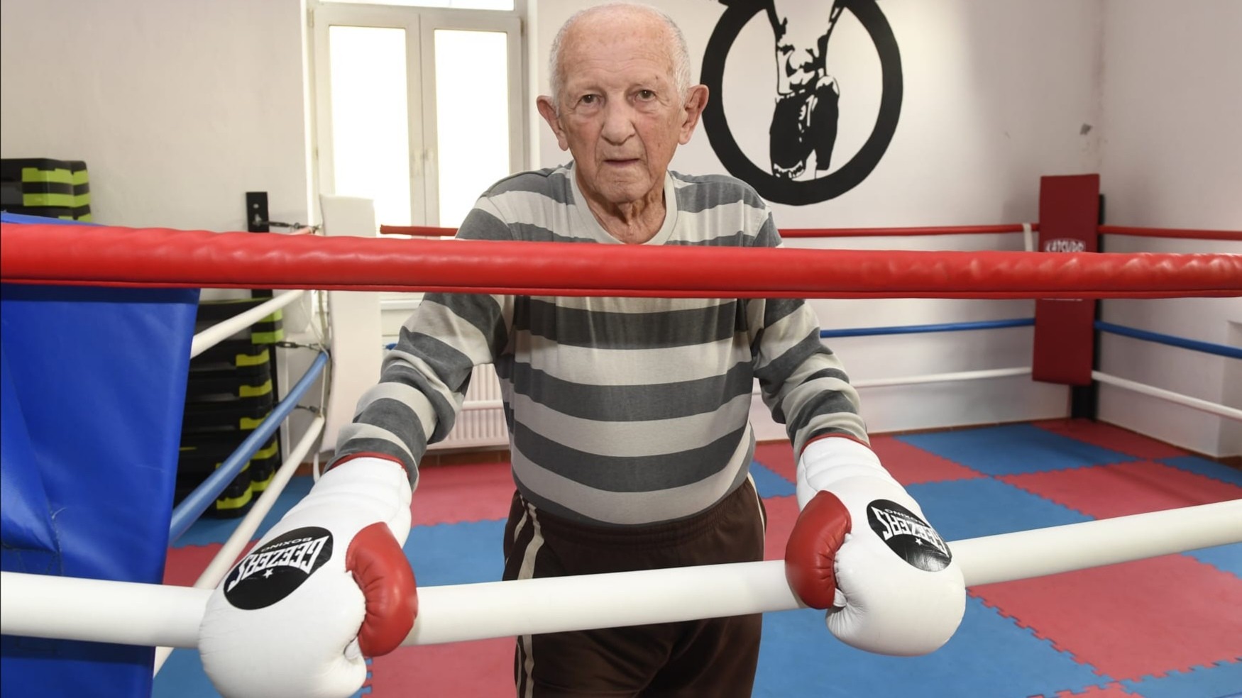 Vo veku 96 rokov zomrel legendárny boxer Ján Zachara, olympijský ...