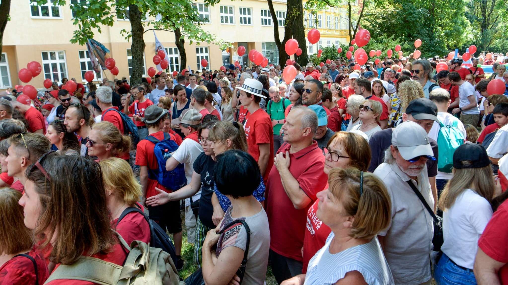 Pochod Hrdí na rodinu zdôrazní význam manželstva, začne sa na Jakubovom ...