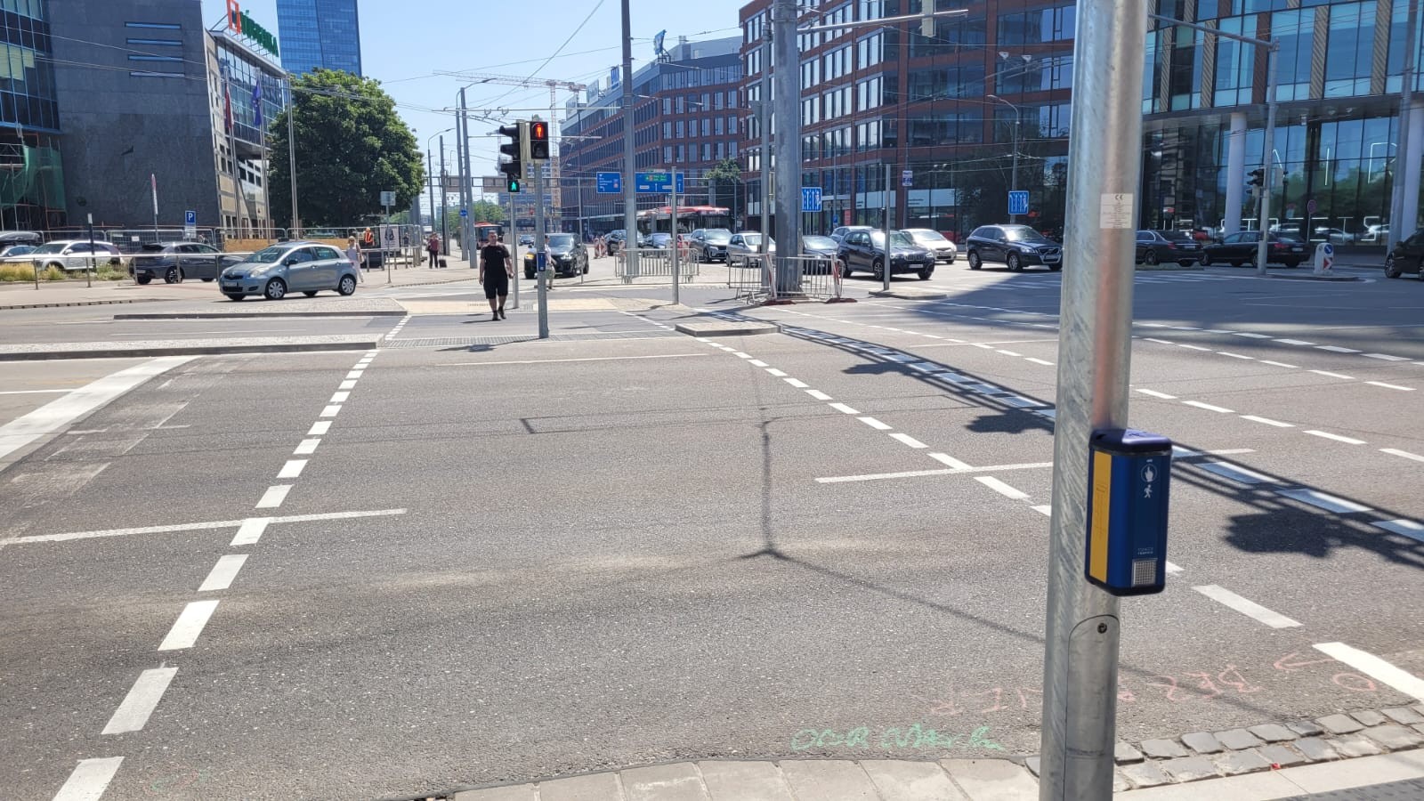 Na frekventovanej križovatke Karadžičova x Mlynské nivy spustili nový ...