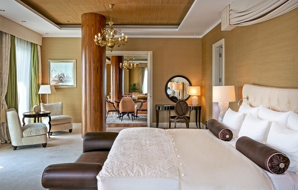 Kde v Bratislave prespávali filmové hviezdy - Jennifer Lawrence a ...