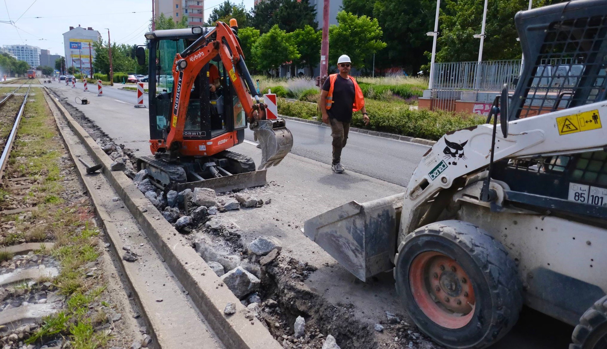 Oprava Račianskej ulice: V lete rátajte s ďalšími dopravnými obmedzeniami, aj úplnou uzáverou ...