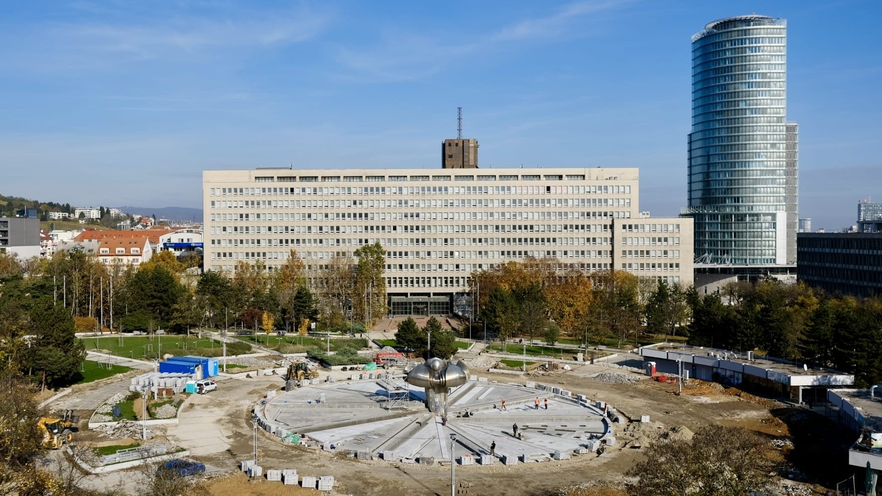 Revitalizácia Námestia slobody: Do fontány Družba sa vráti voda už na ...