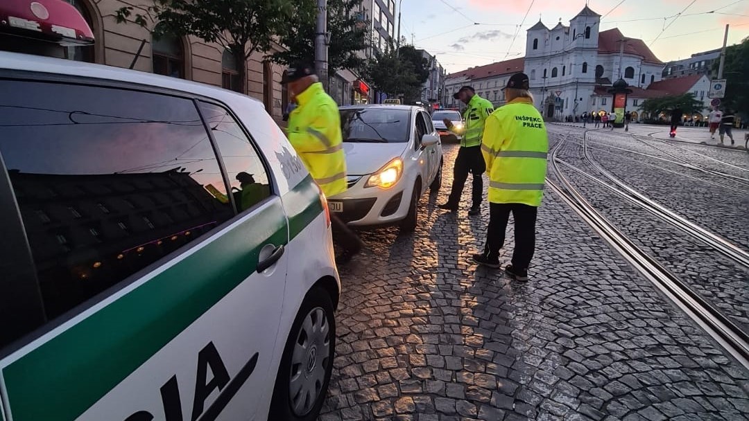 Policajti si posvietili na bratislavských taxikárov, šiestim zadržali vodičský preukaz ...