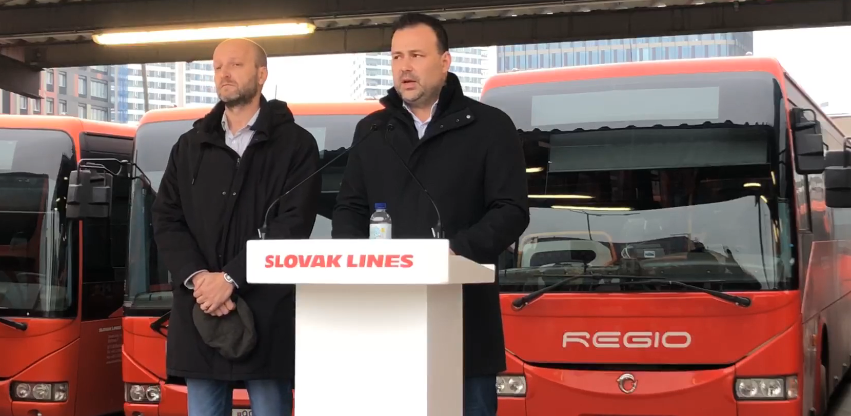Slovak Lines tvrdí, že prechod vodičov do Arrivy neblokuje, ponúka župe ...