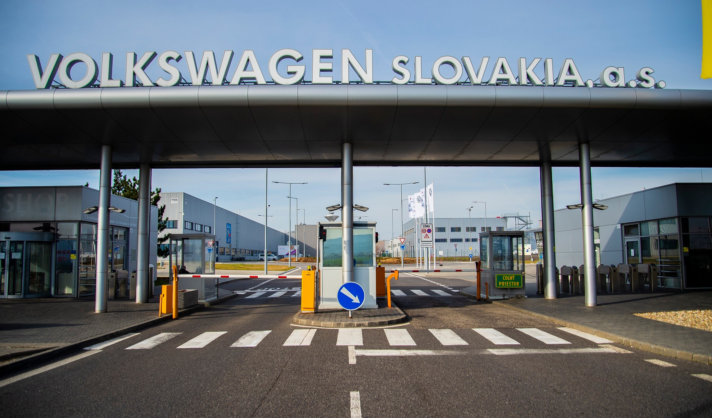 Bratislavský závod VW prijme v krátkom čase asi 400 nových zamestnancov ...