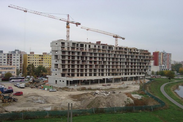 Petržalka City prináša medzi paneláky originálnu architektúru ...