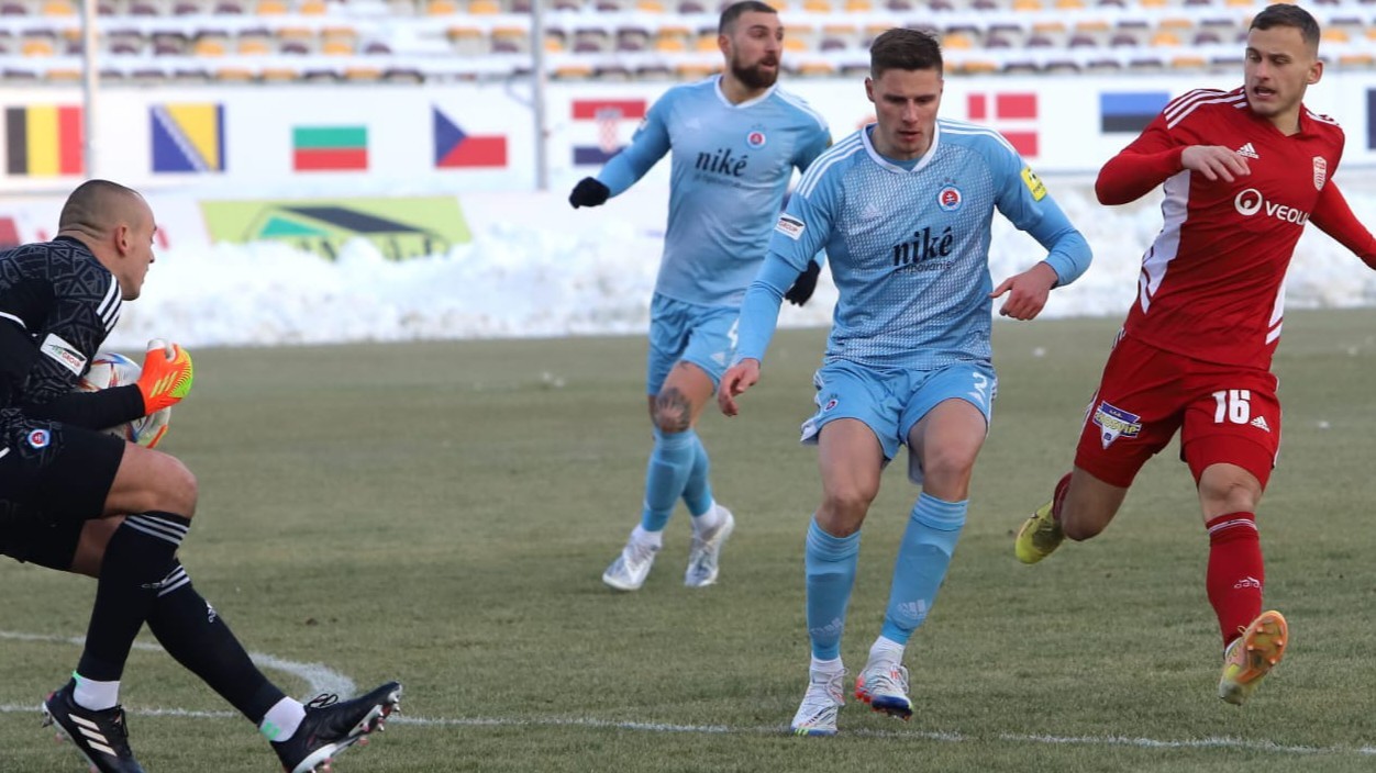 Slovan poslal Voeta na hosťovanie do Fortuny Sittard | Šport ...