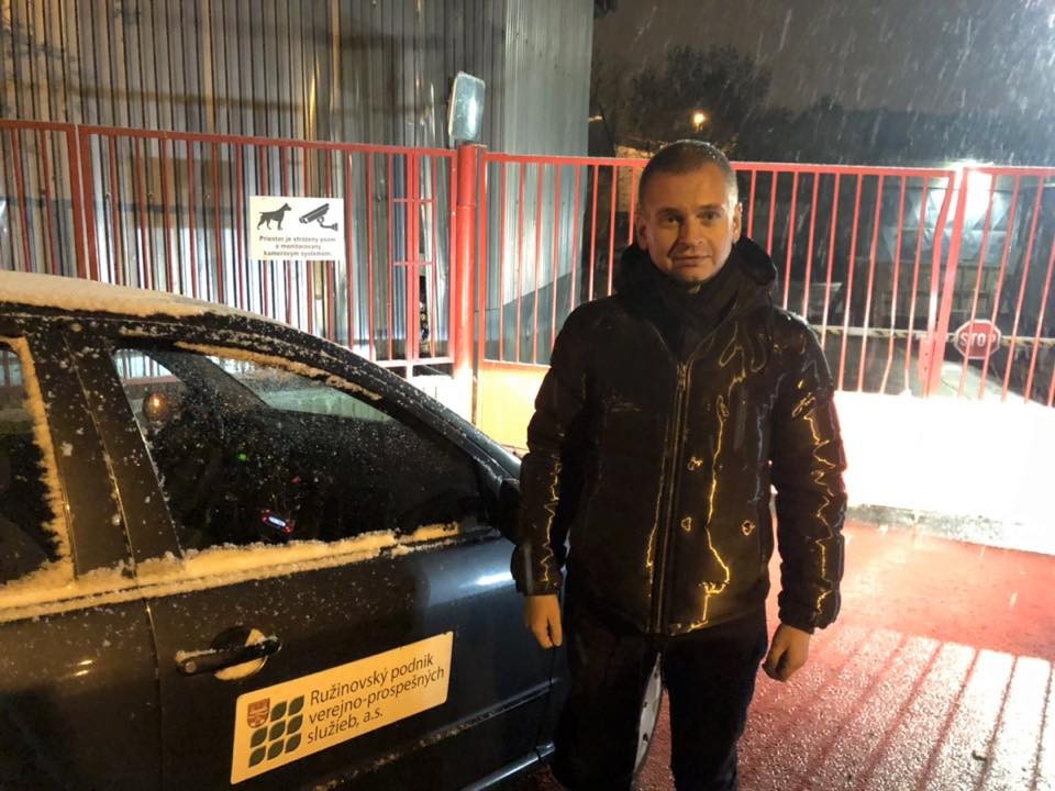 FOTO: Starosta Martin Chren prepadol v noci ružinovský podnik VPS, aby ...